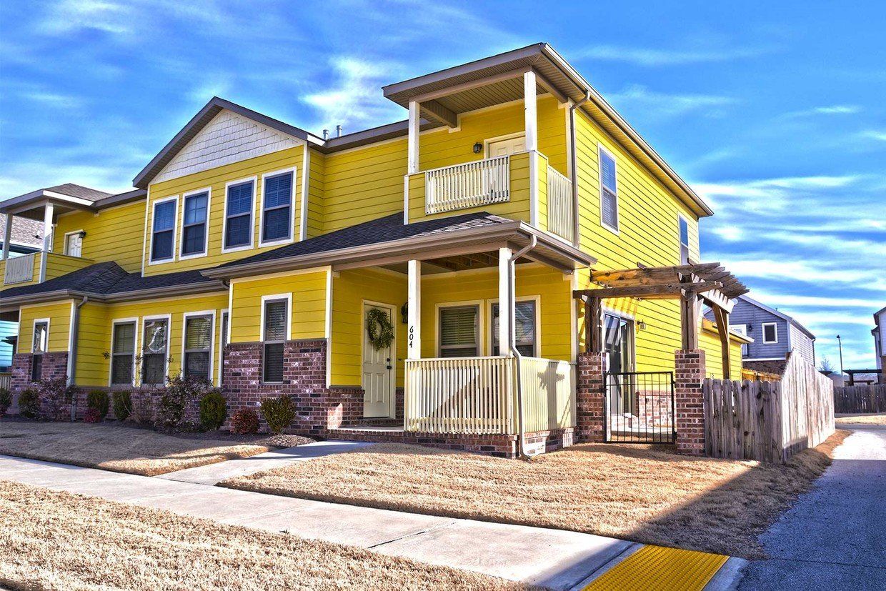 Best Student Property | The Row@Arkansas | Fayetteville