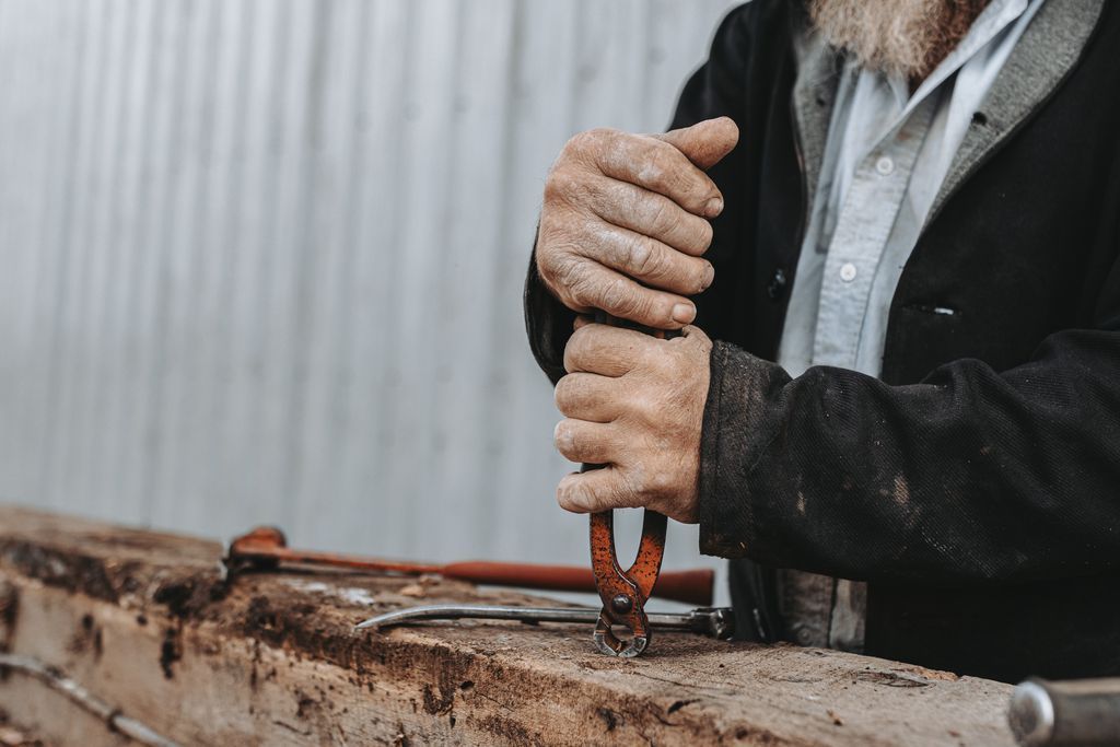 A Professional Guide Denailing Wood | Bay & Bent | Pennsylvania