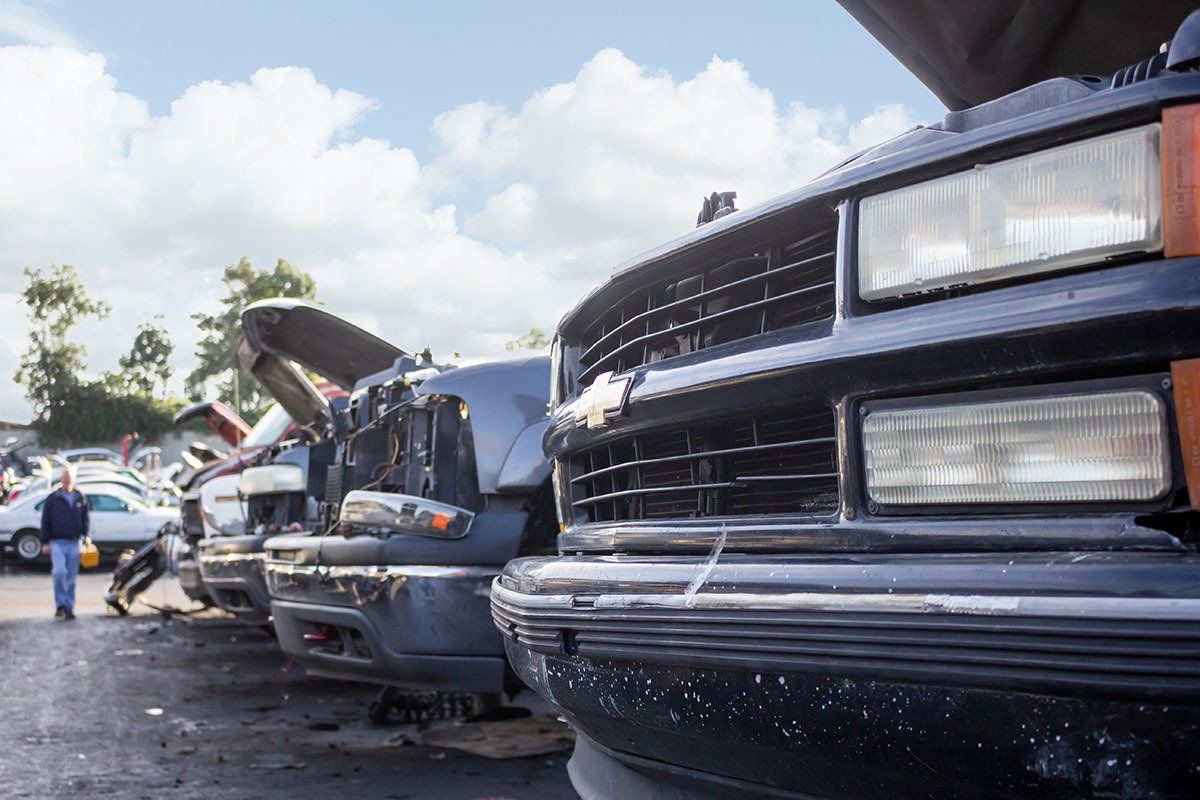 3 Tips to Find a Quality Vehicle at the Salvage Yard