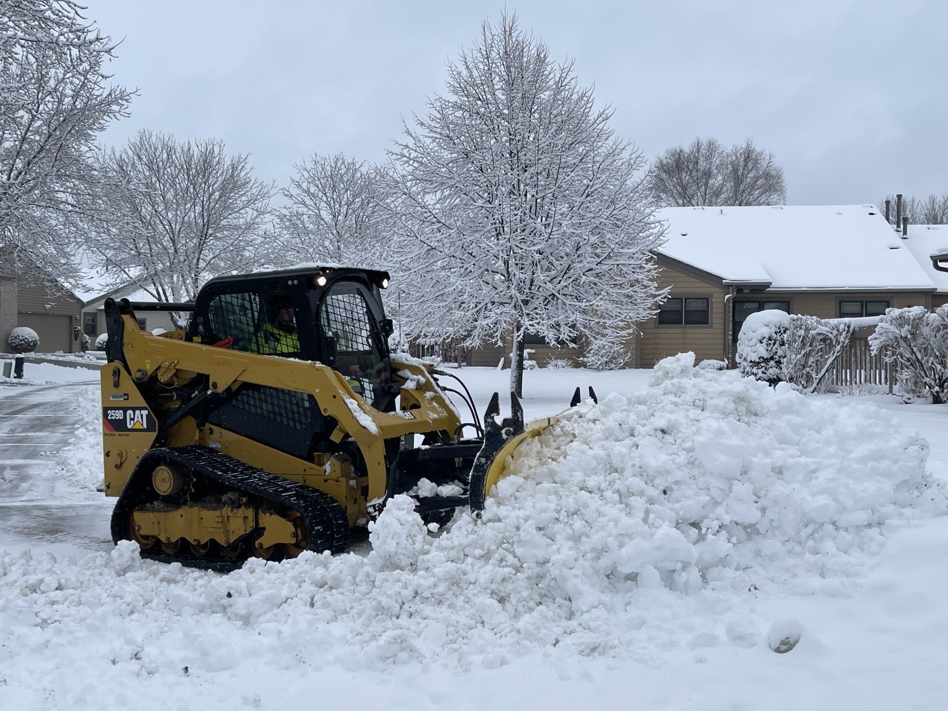 Lawn Care | Rochester, MN | Advanced Lawn Services