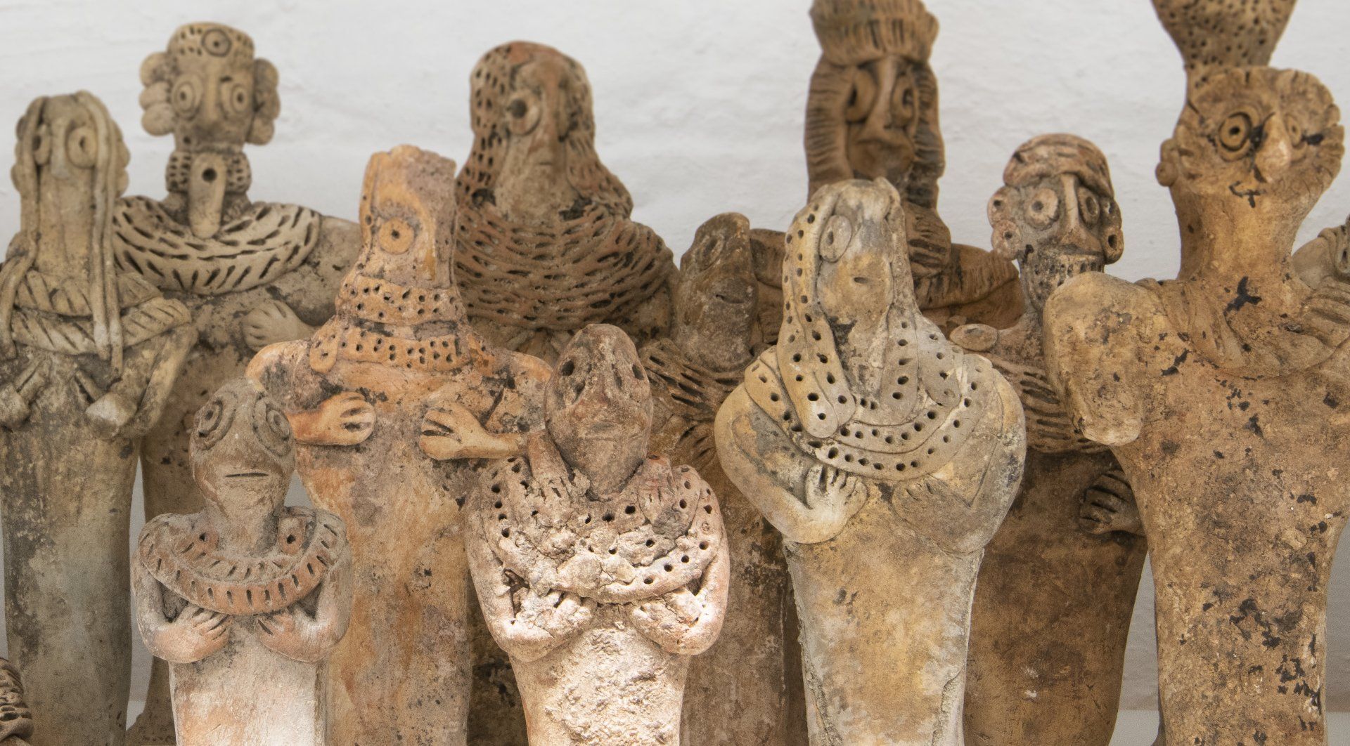 Faked artefacts: Exposing a damaging trend