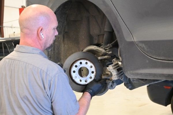 Understanding Your Brake Warning Light: Common Issues and Solutions ...