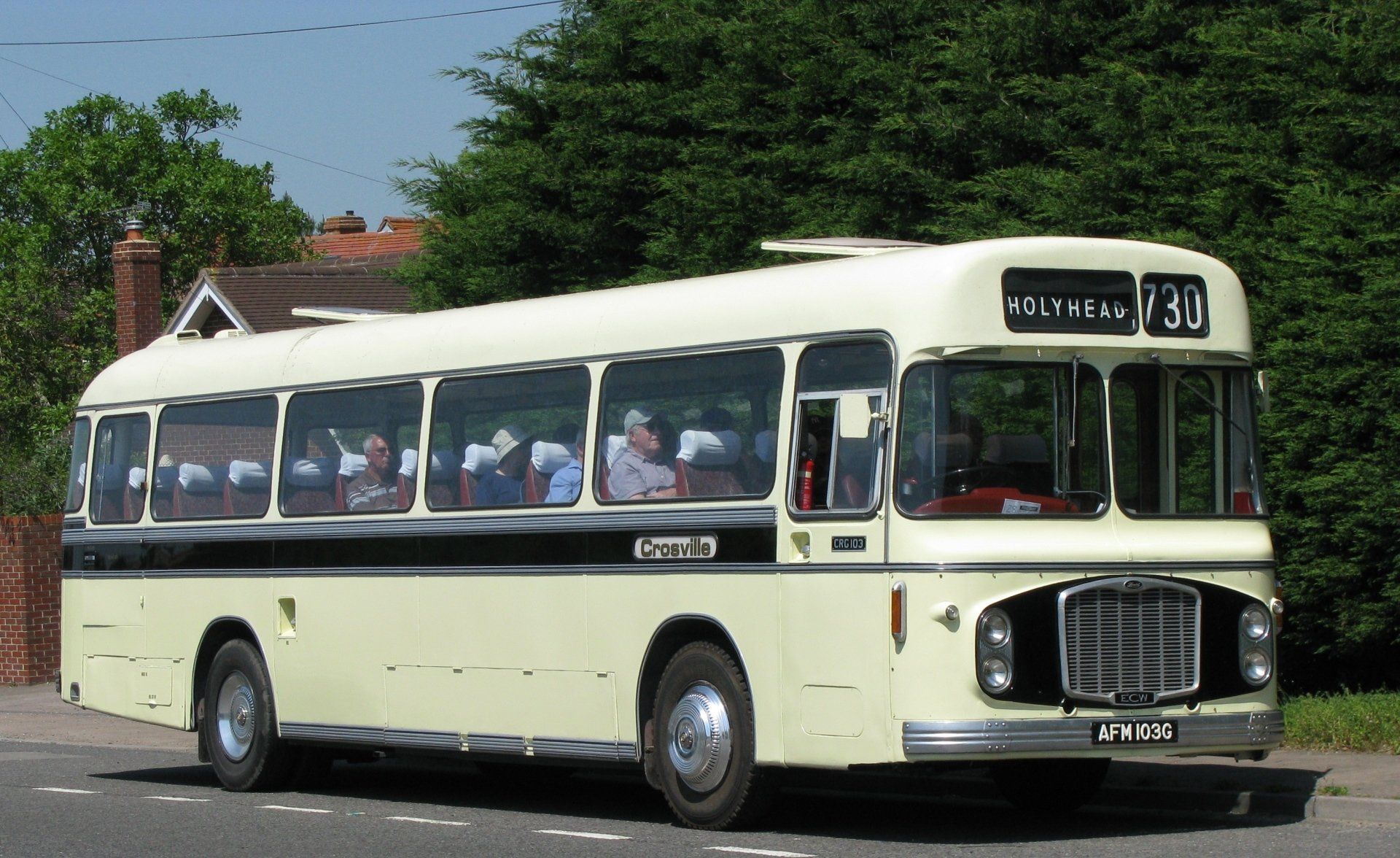 Surviving Red & White buses. Surviving Bristol RELH / ECW mark-1 coaches.