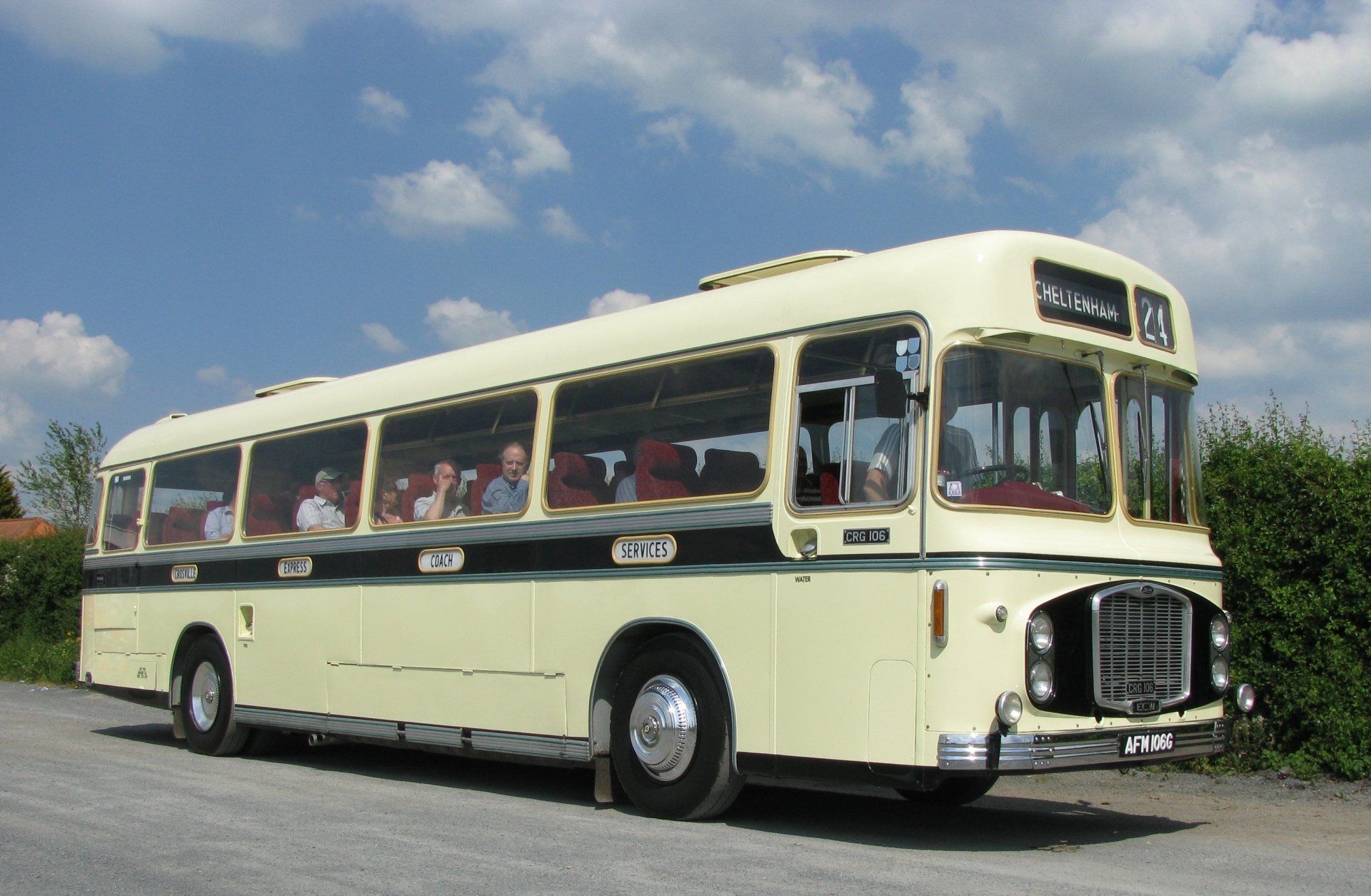 Surviving Red & White buses. Surviving Bristol RELH / ECW mark-1 coaches.
