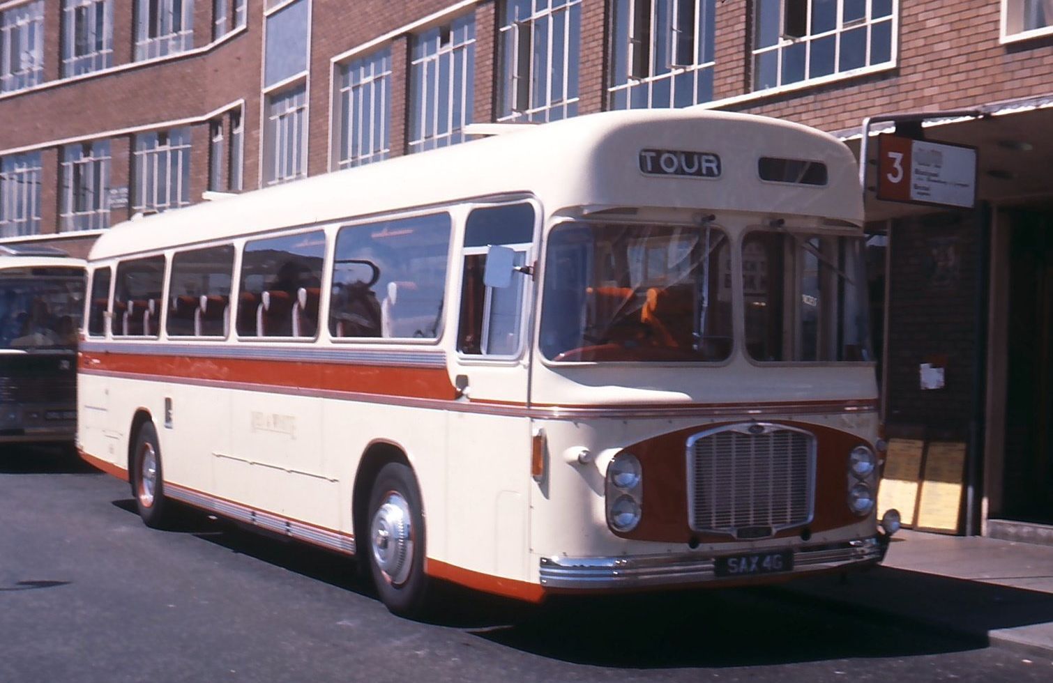 History of Red & White Services Ltd, a bus and coach operator in south ...