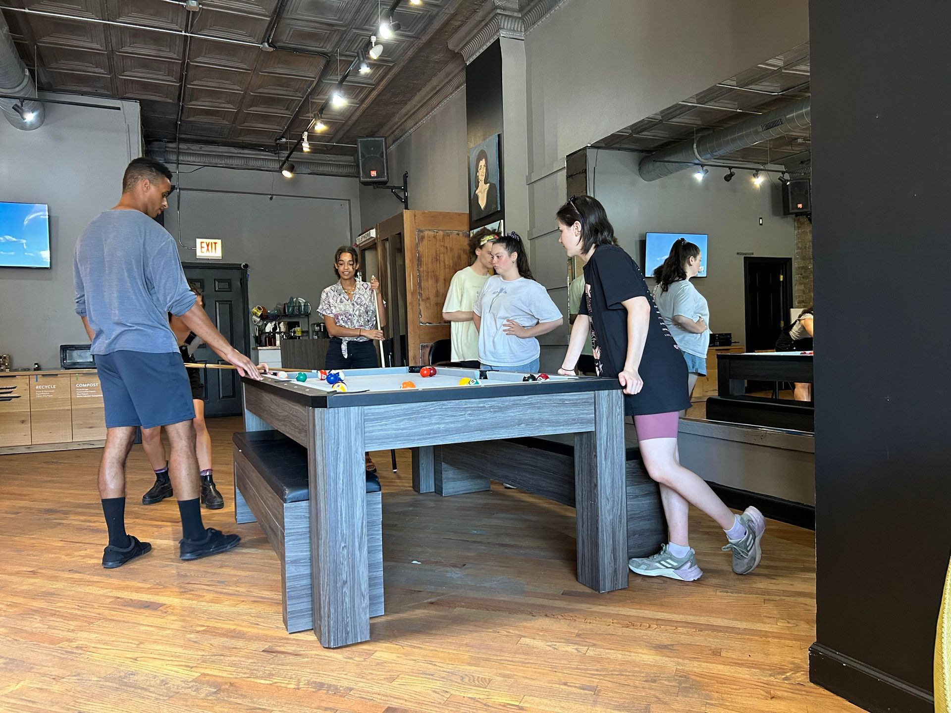 Stay 424 | Where Travel Meets Community