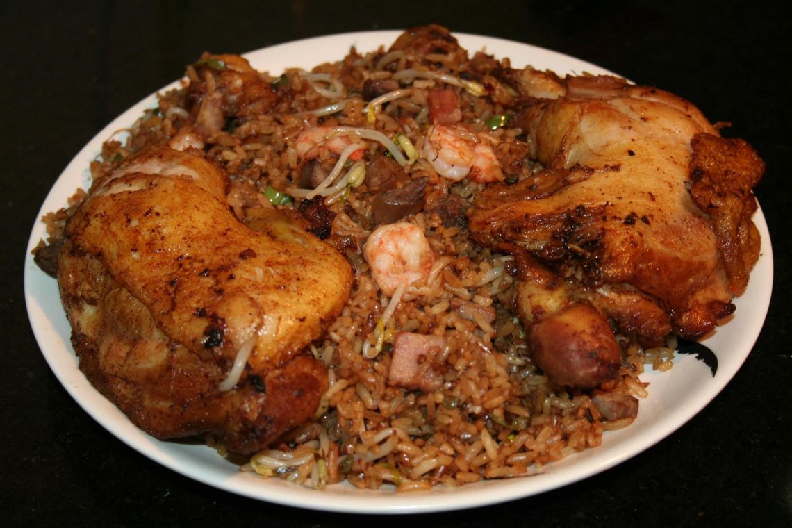 Asia Express restaurante de comida china.