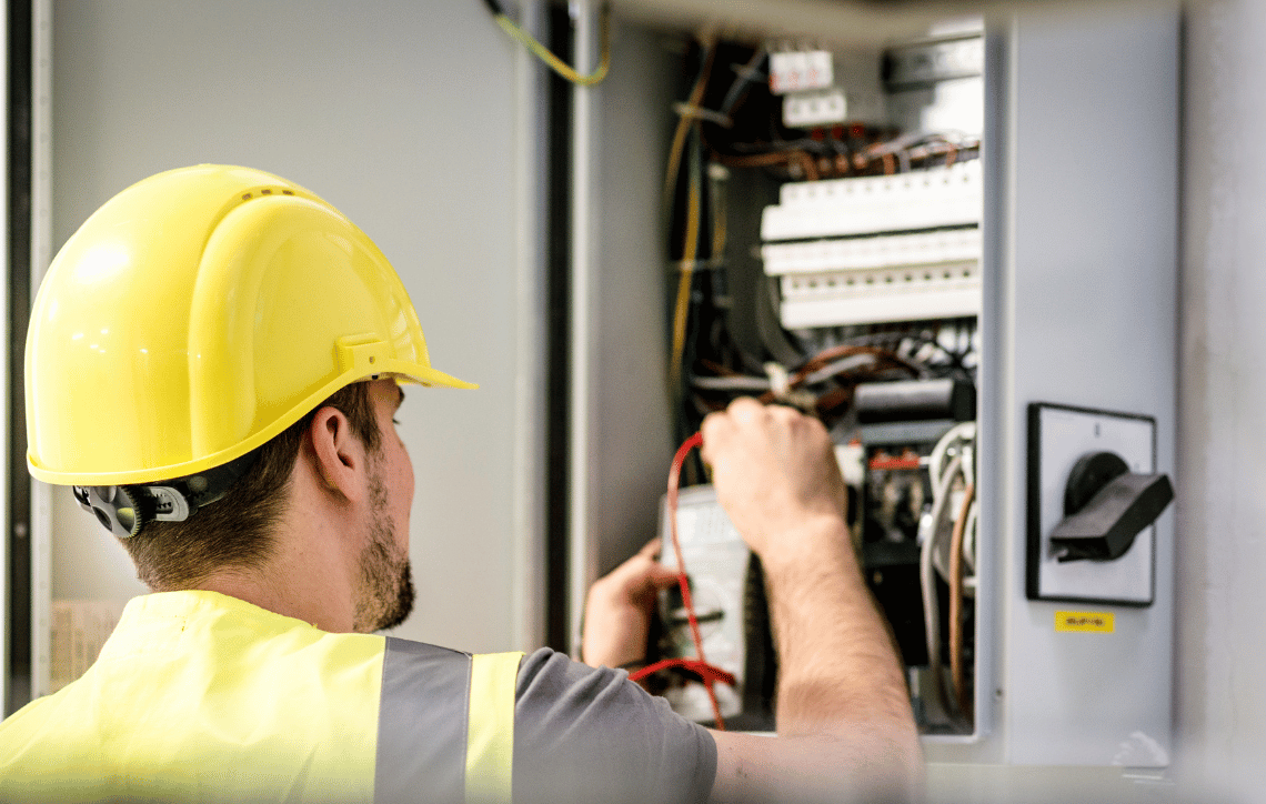Home Electrical Panel Upgrade: Boost Efficiency | Salt Air Inc