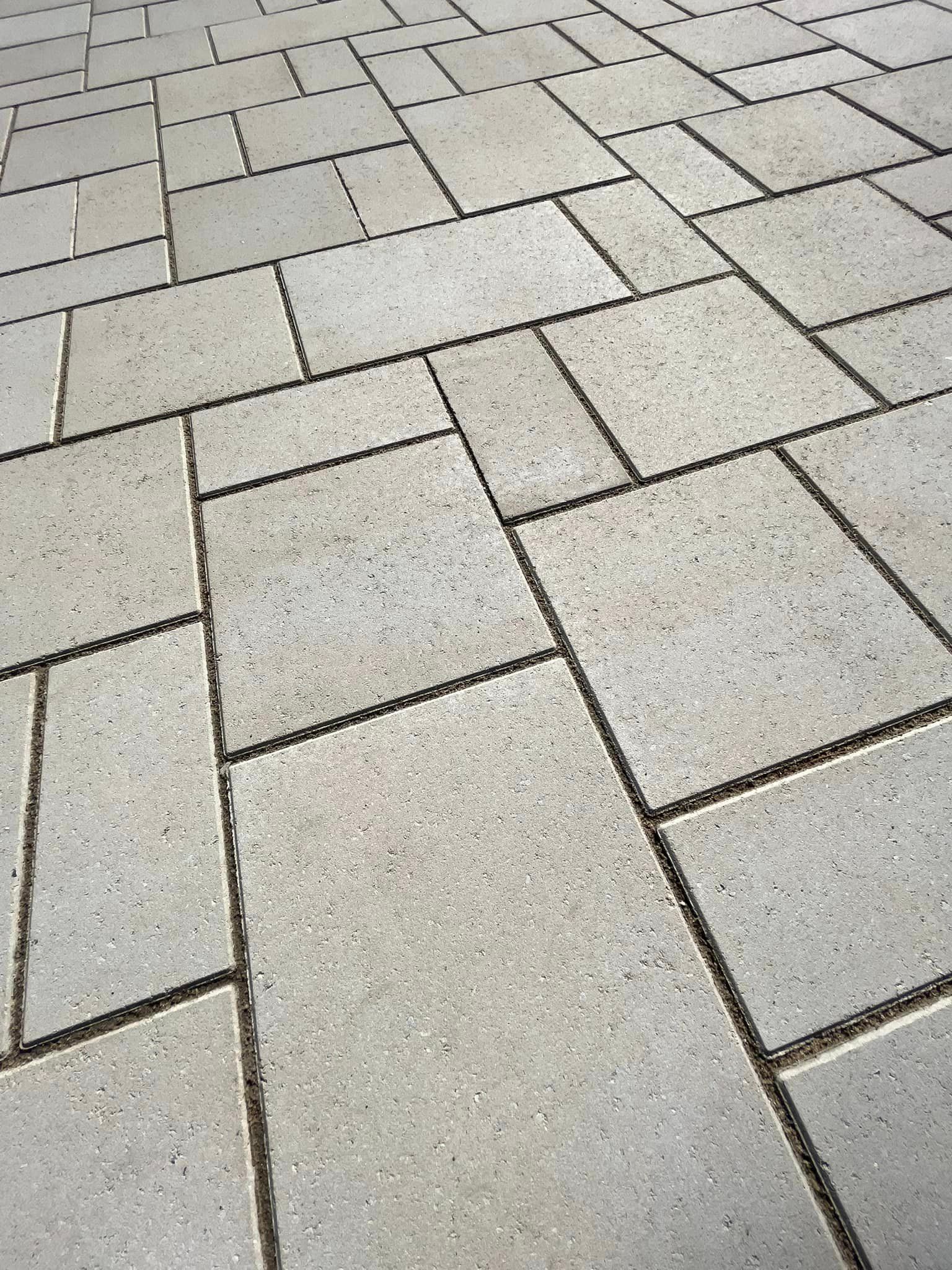 Exploring Pavers in New Jersey Landscapes: Pros and Cons