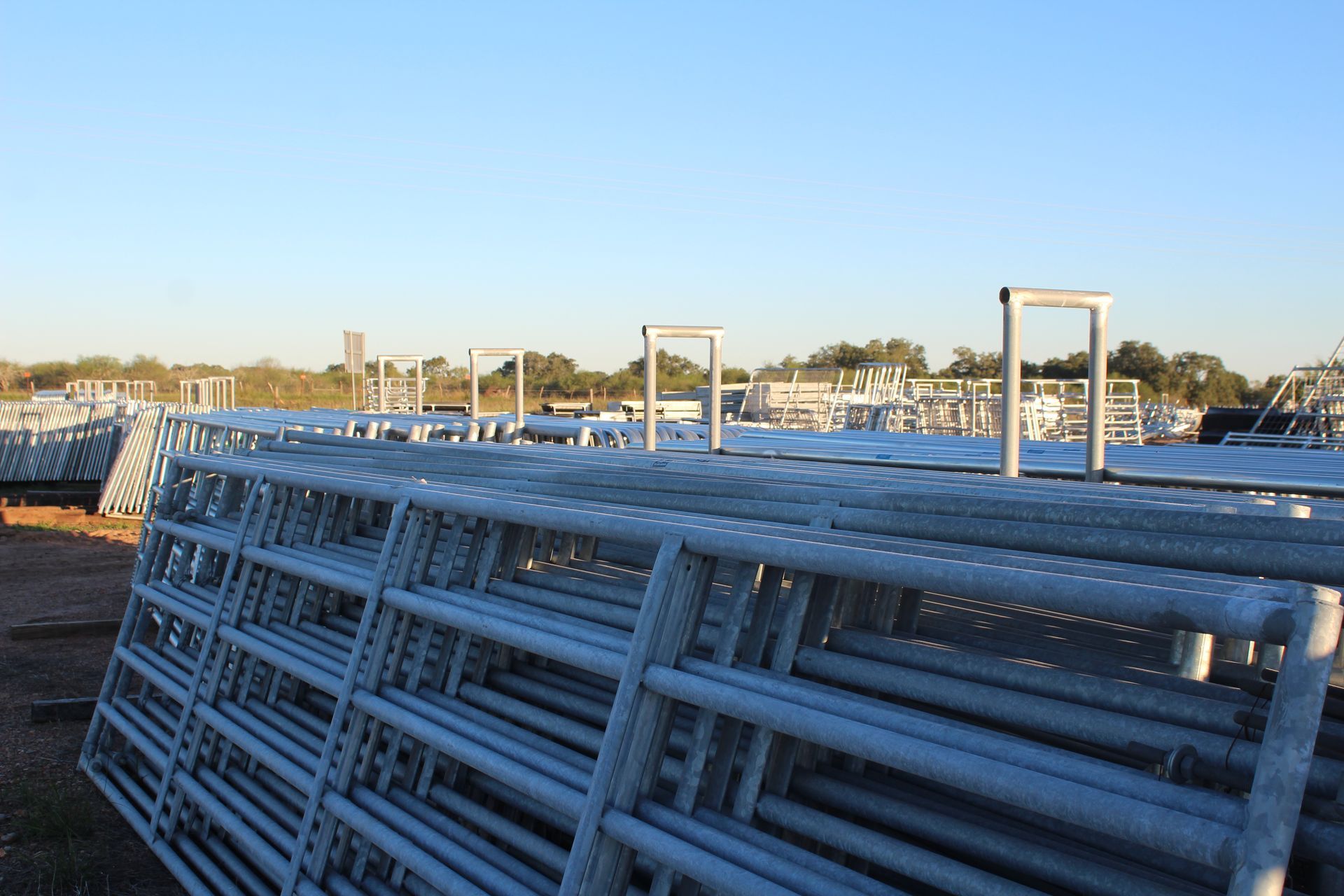 RANGER GATE | RANCH MANUFACTURING | HOME