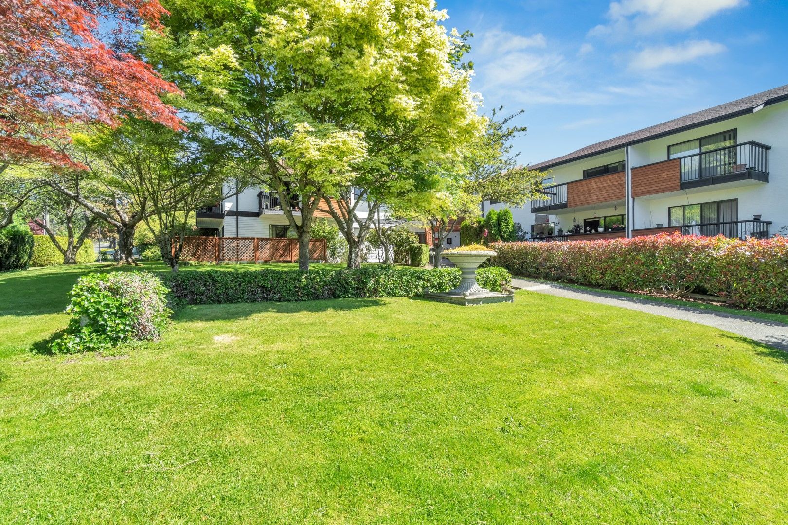 Suite Gallery | View 3205 Wetherby Rd Units and Building Photos