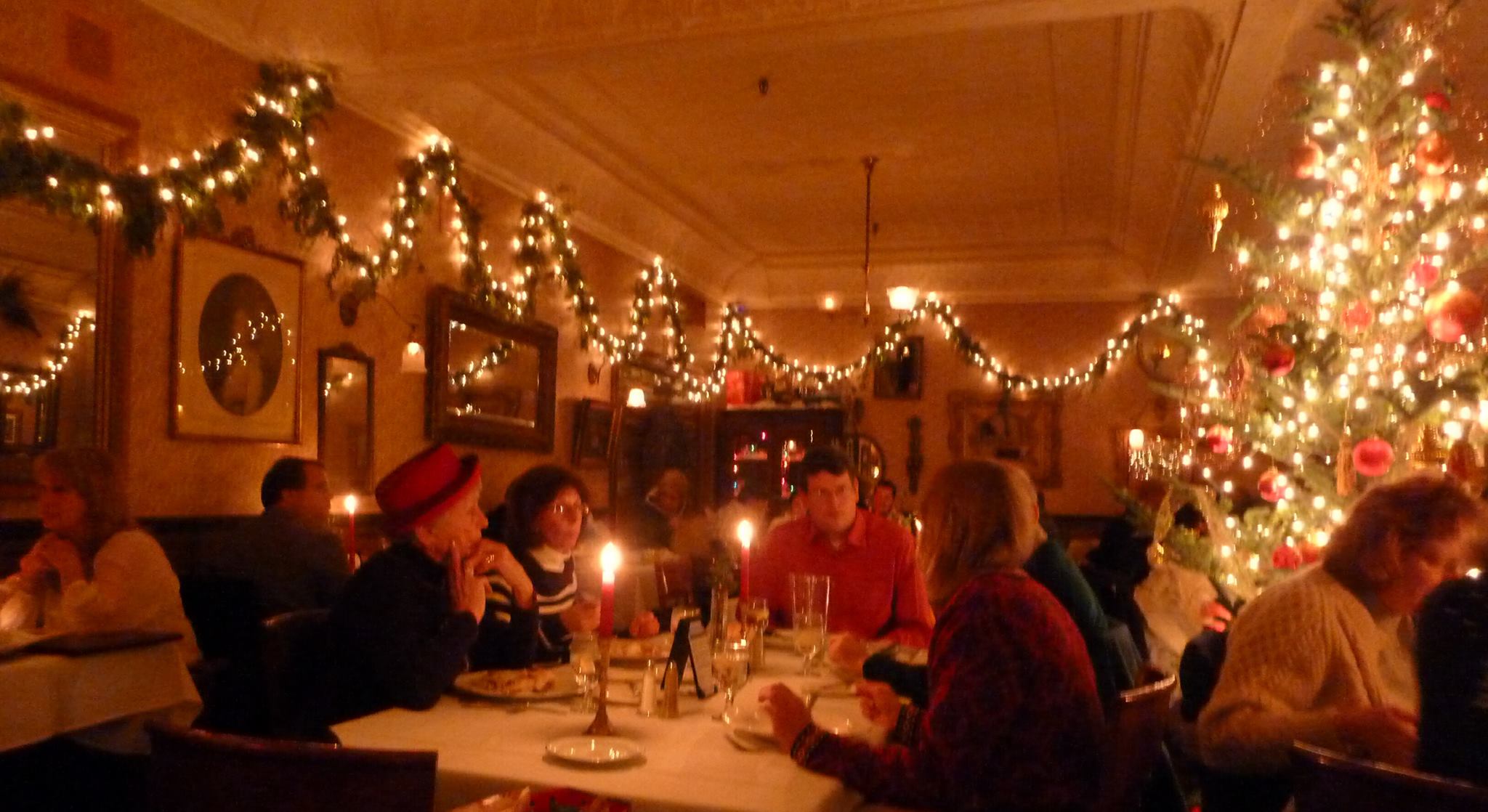 Historic Holly Hotel: Dining Club, Comedy Club