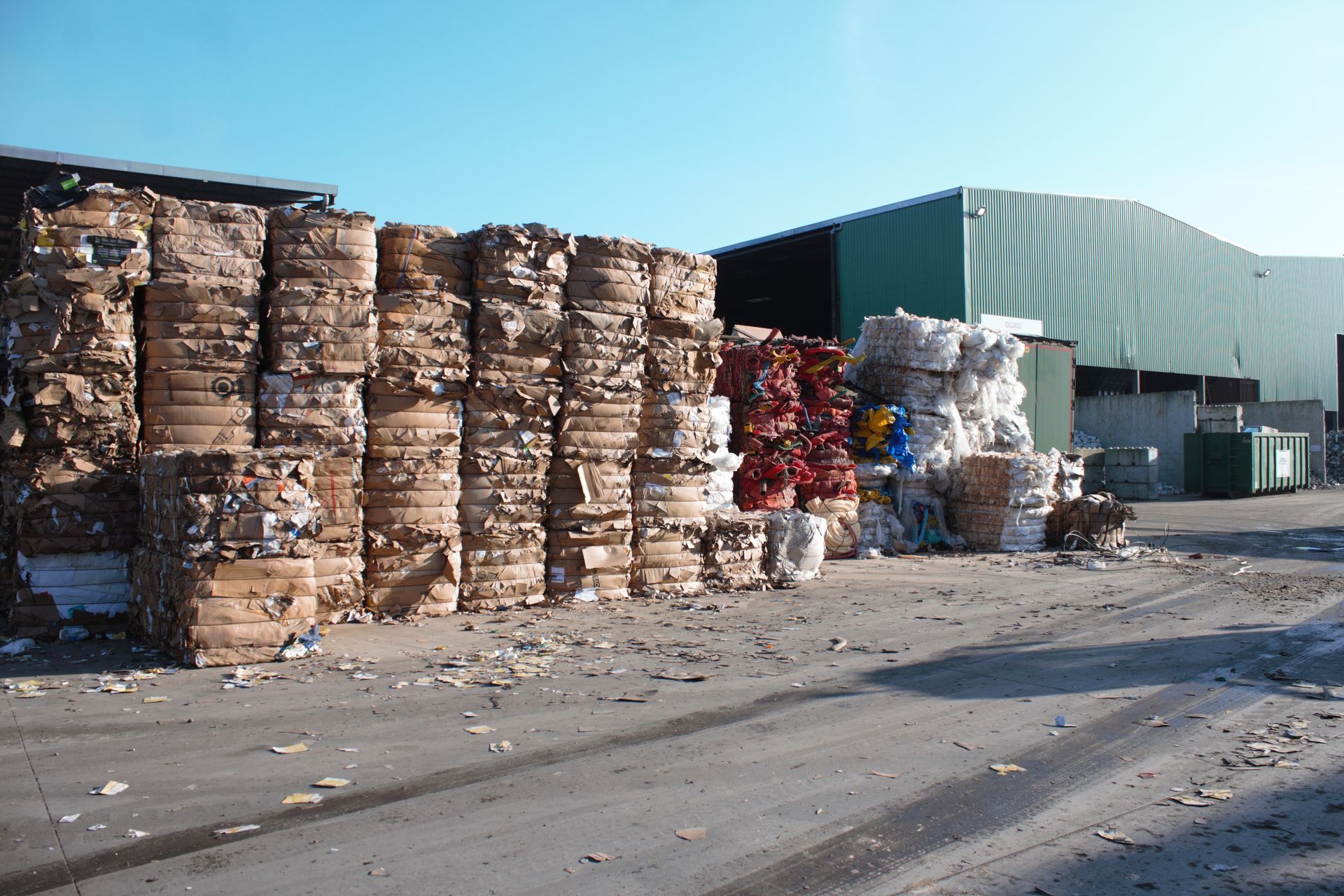 Recyclage du carton : osez la presse à balles horizontale