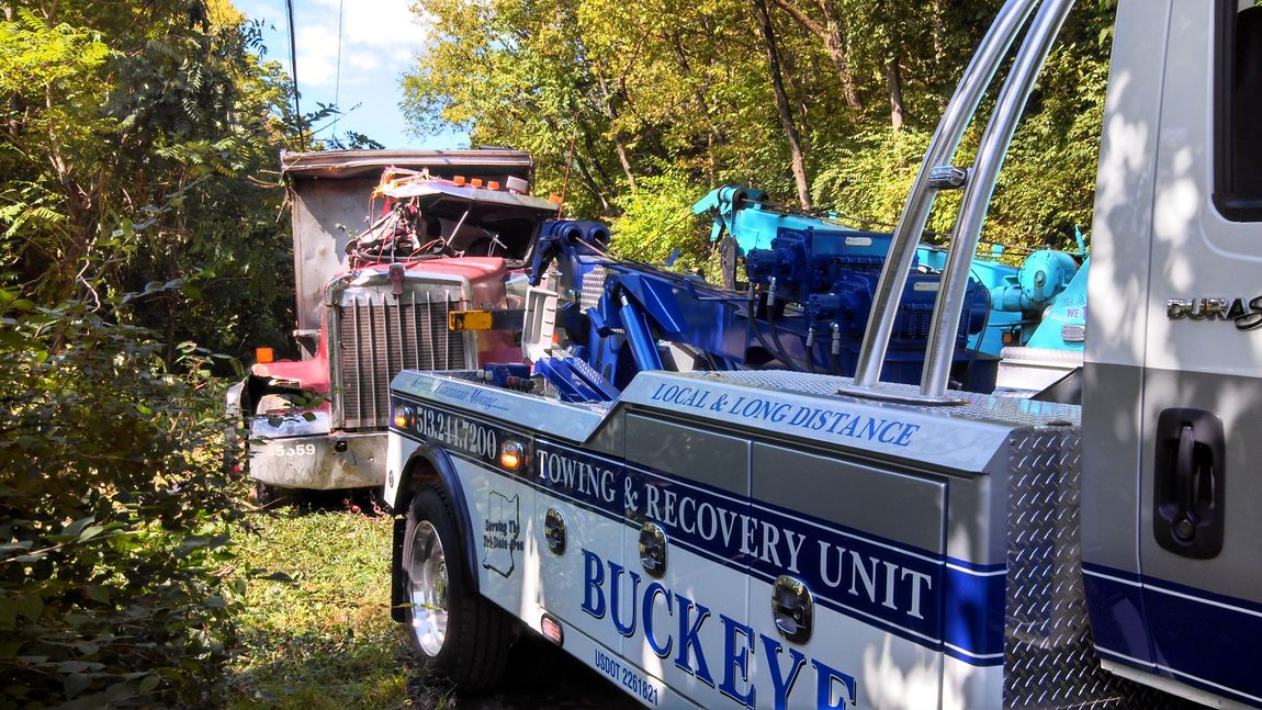 Big Rig Towing | Cincinnati, OH | Buckeye Riverside Towing