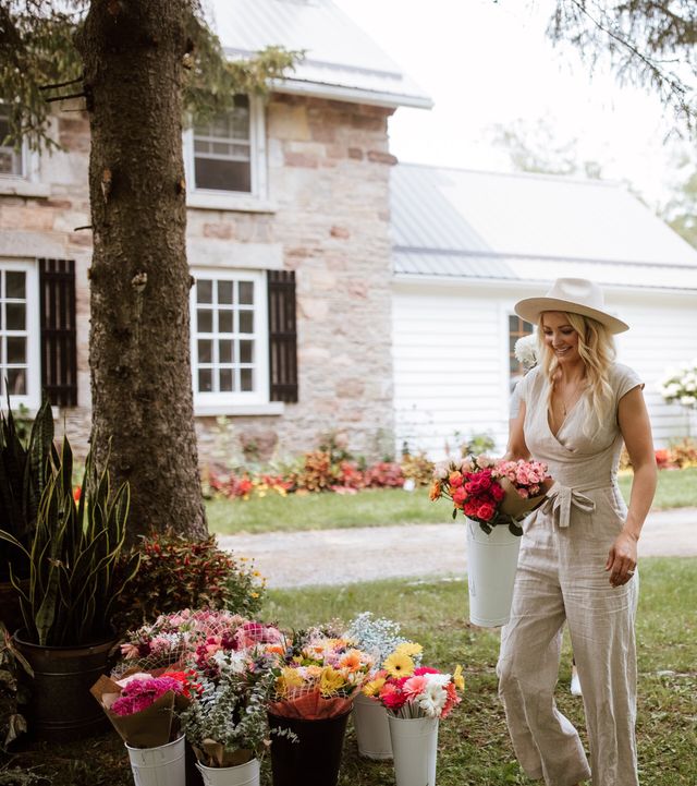 Flowers By Robin Jenkins Setting | Best Flower Site