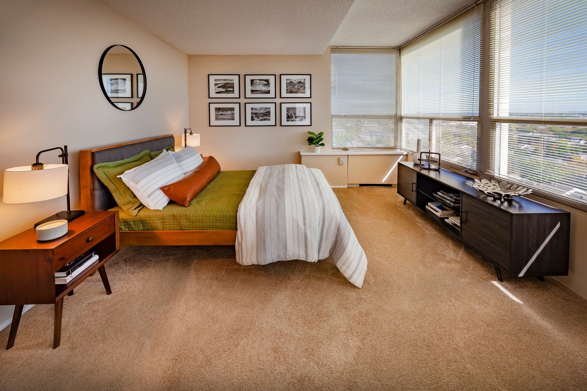 Riley Towers | Spacious Apartments in Indianapolis, IN
