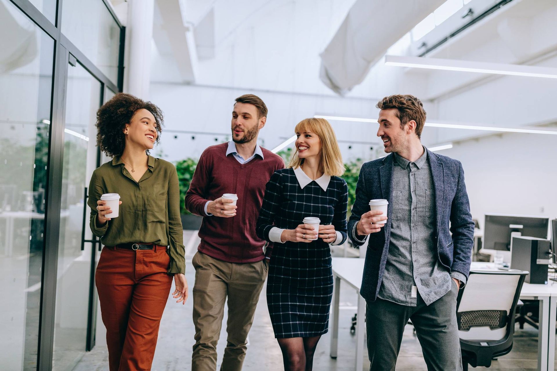 How Making Friends in The Workplace can Uplift and Benefit You