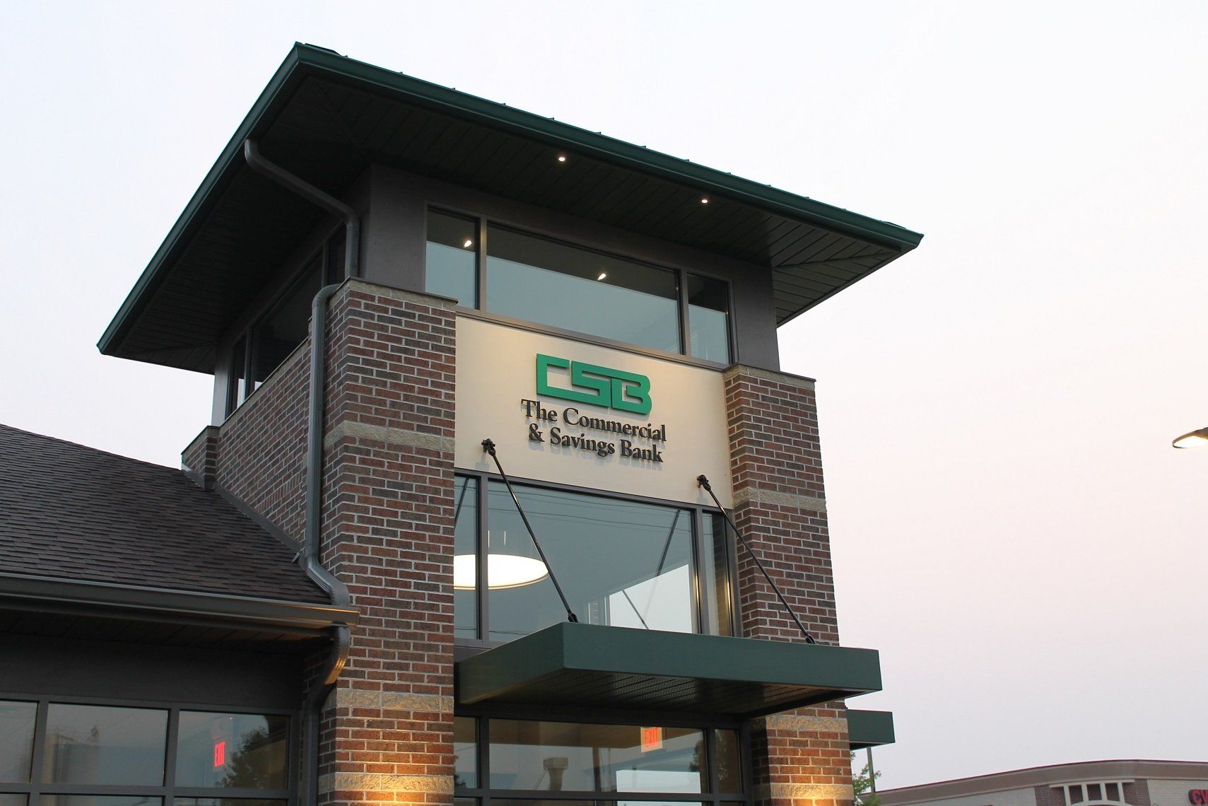 Building Mounted Signs