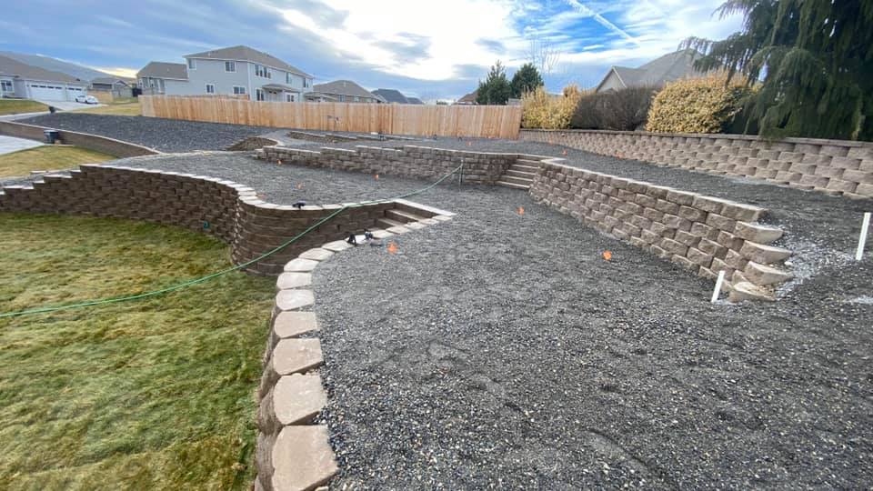 Hardscaping, Walla Walla Paver & Retaining Wall Install