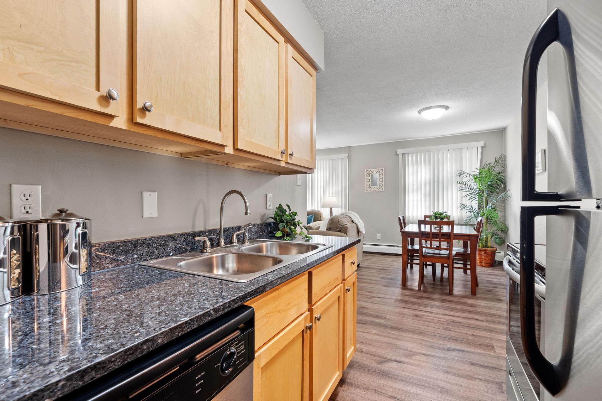 Granite Ridge Apartments | Brooklyn Park, MN