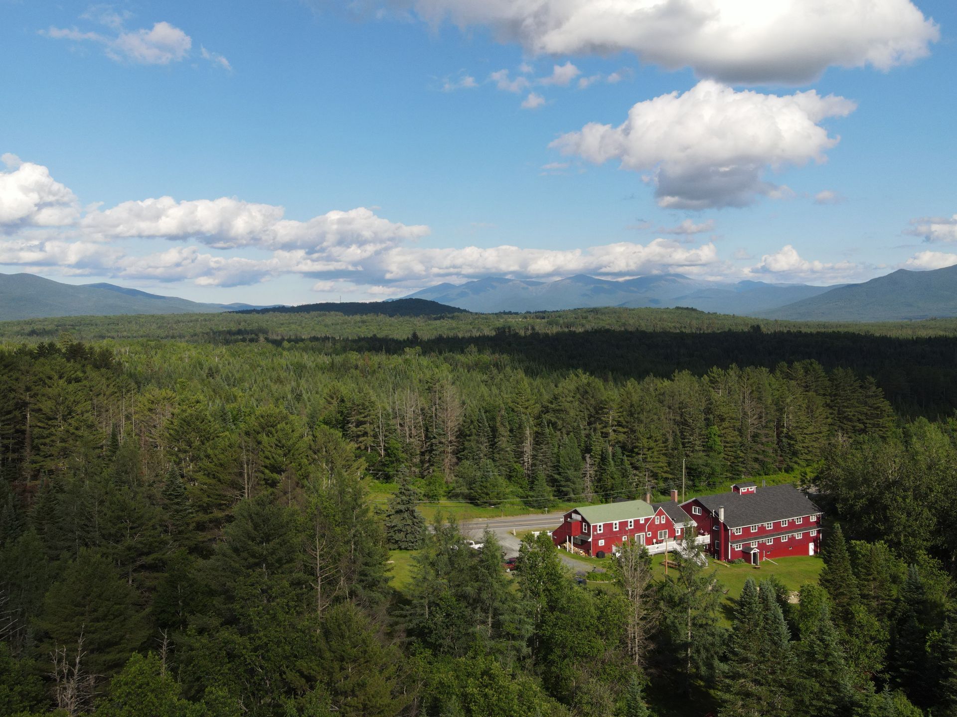 Your Cozy Retreat in Whitefield - Barron Brook Inn