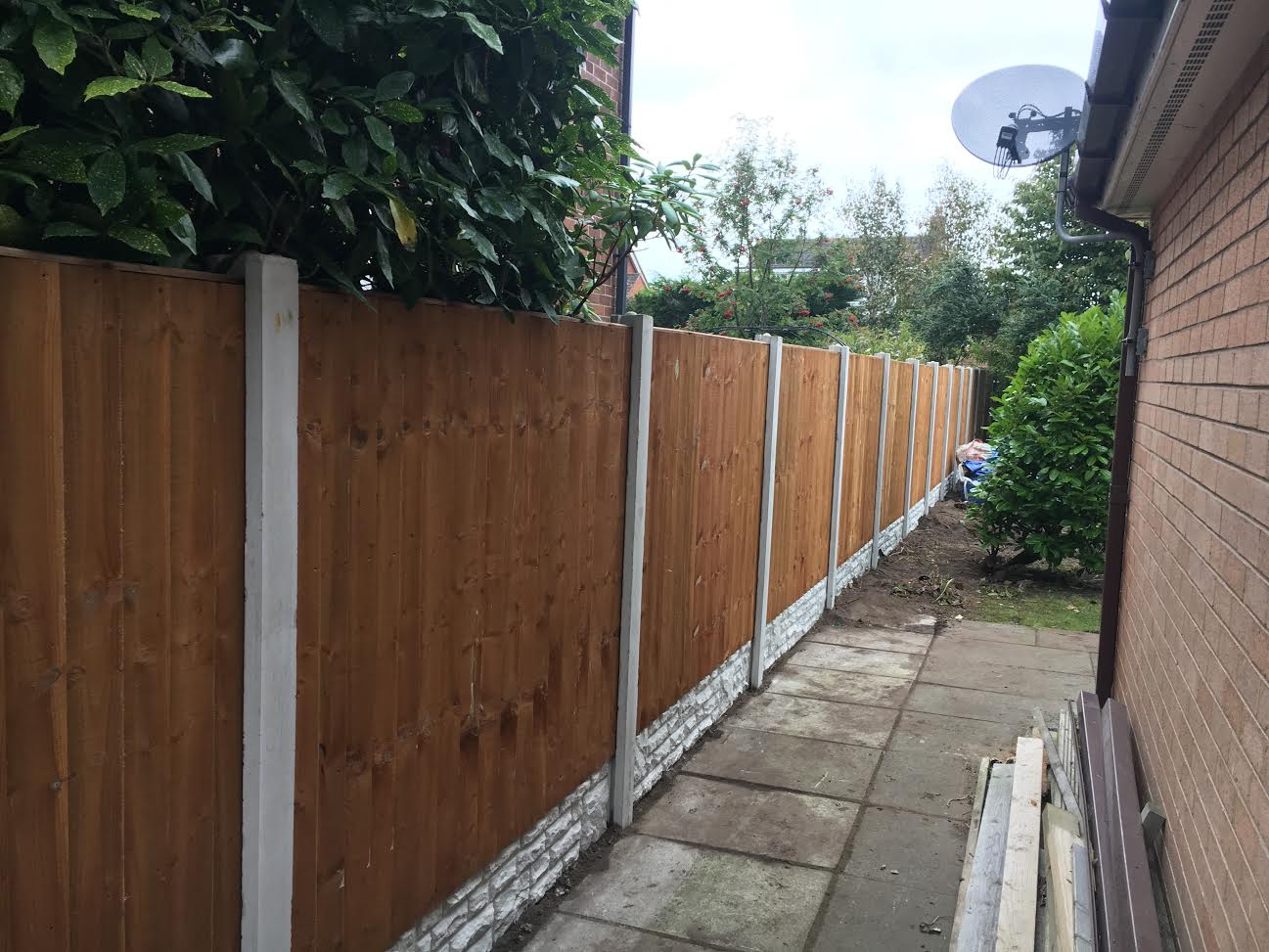 Fencing installation specialists in the Liverpool area