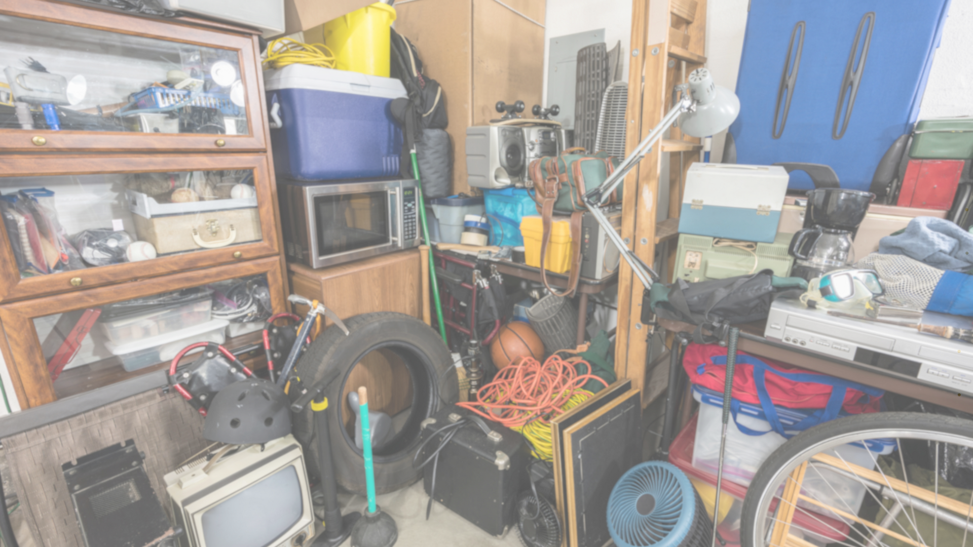 Senior Spotlight: Living With Less Clutter
