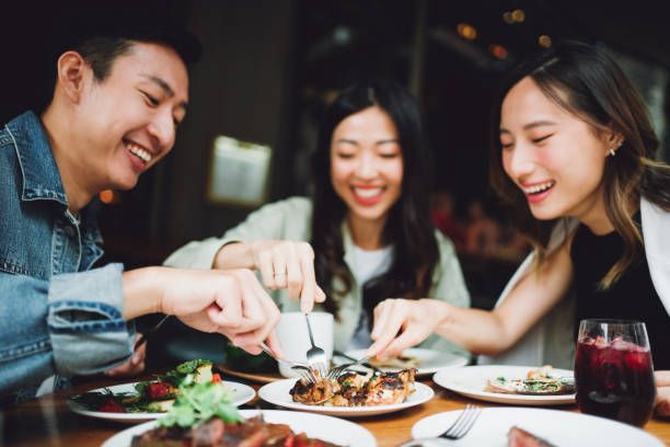 How to create a good dining experience that keeps customers coming back