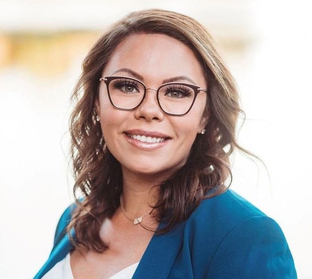 Shannon Peacock's Instagram, Twitter & Facebook on IDCrawl