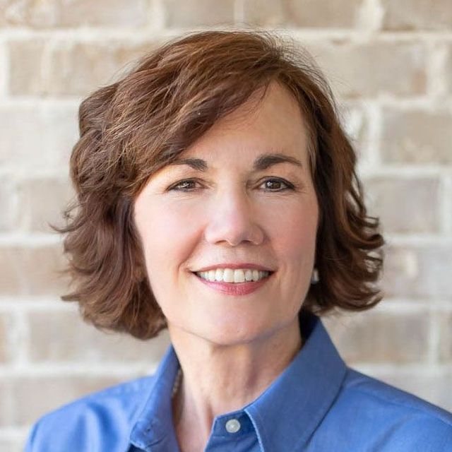 Jennifer Blodgett's Instagram, Twitter & Facebook on IDCrawl