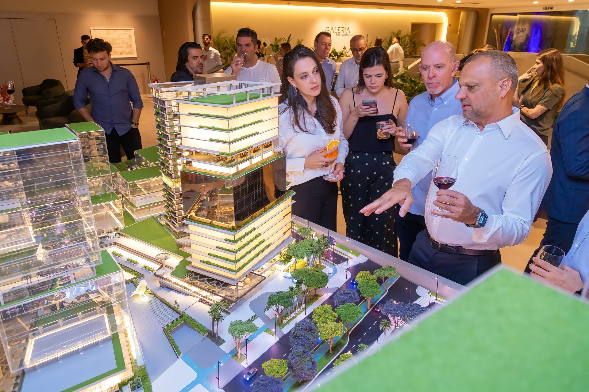 Galeria PRC | Aruna é inaugurada: uma nova era para as artes e negócios ...