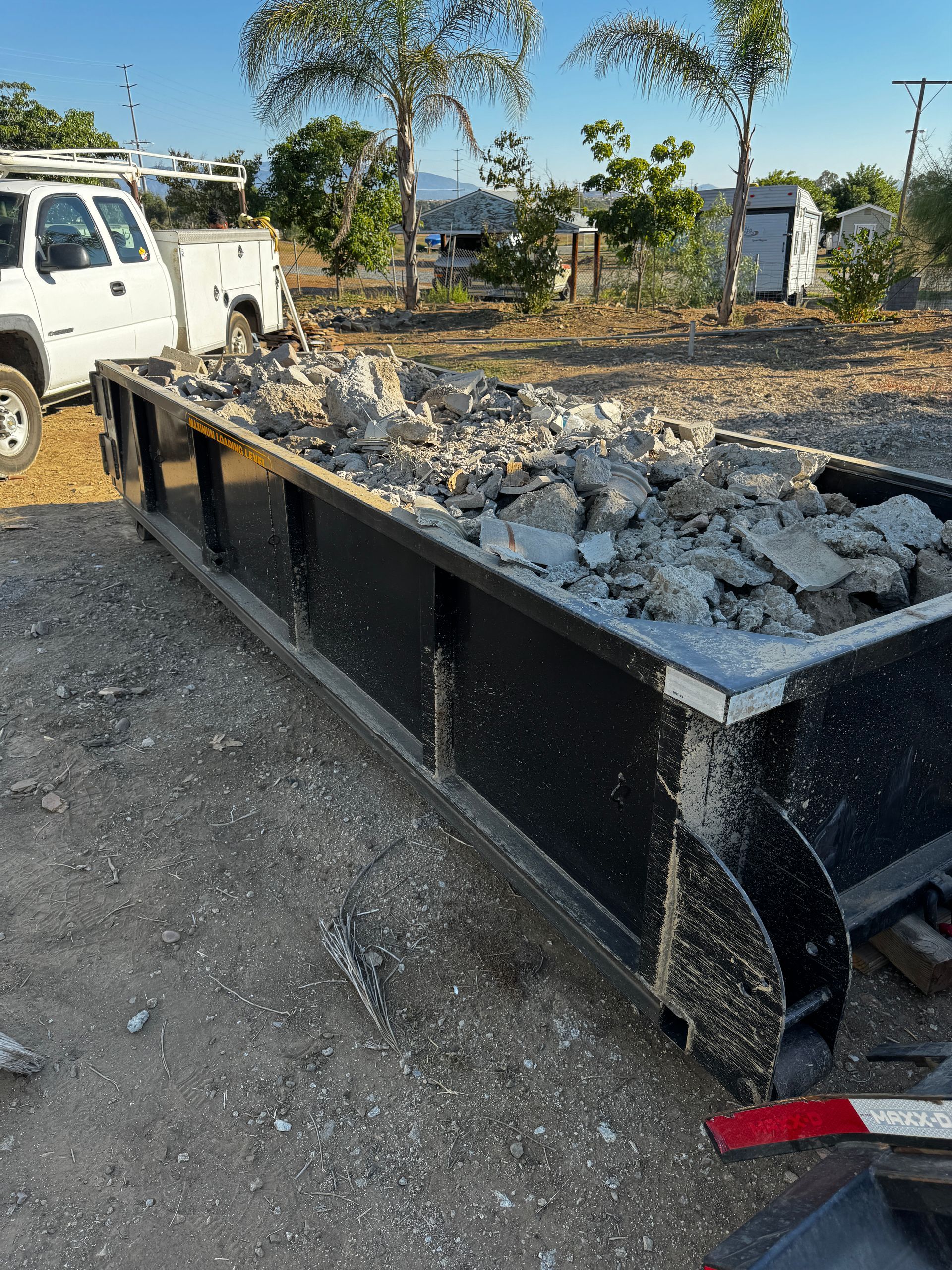 Dumpster Rental Service | 5-Yard Lowboy Dumpster