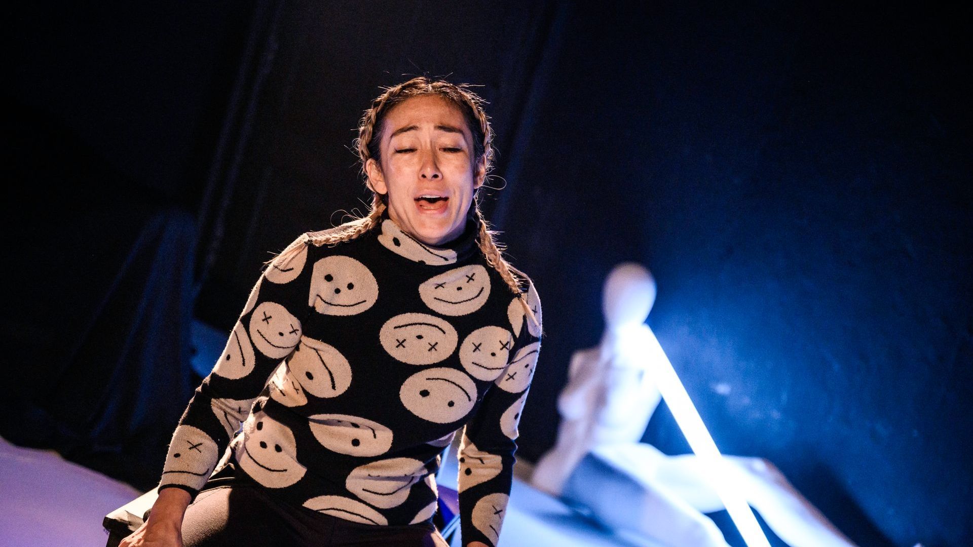 REVIEW: HOLE by Hannah Morrish at Old Red Lion Theatre