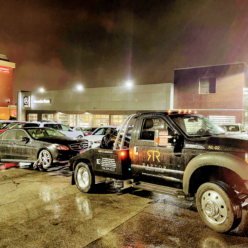 Towing & Recovery | St. Louis, MO | Raptor Towing & Recovery