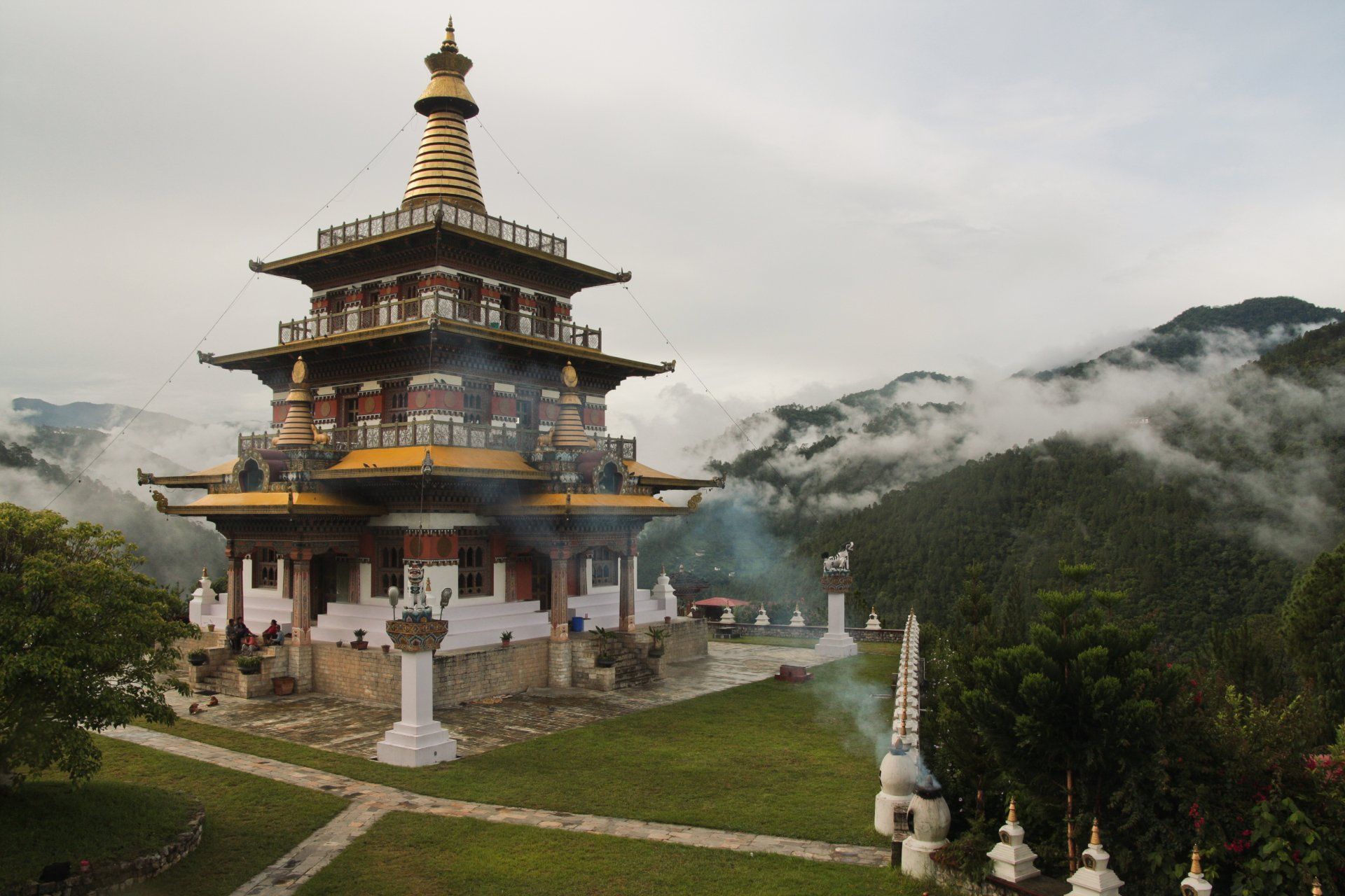 Khamsum Yulley Namgyal Chorten