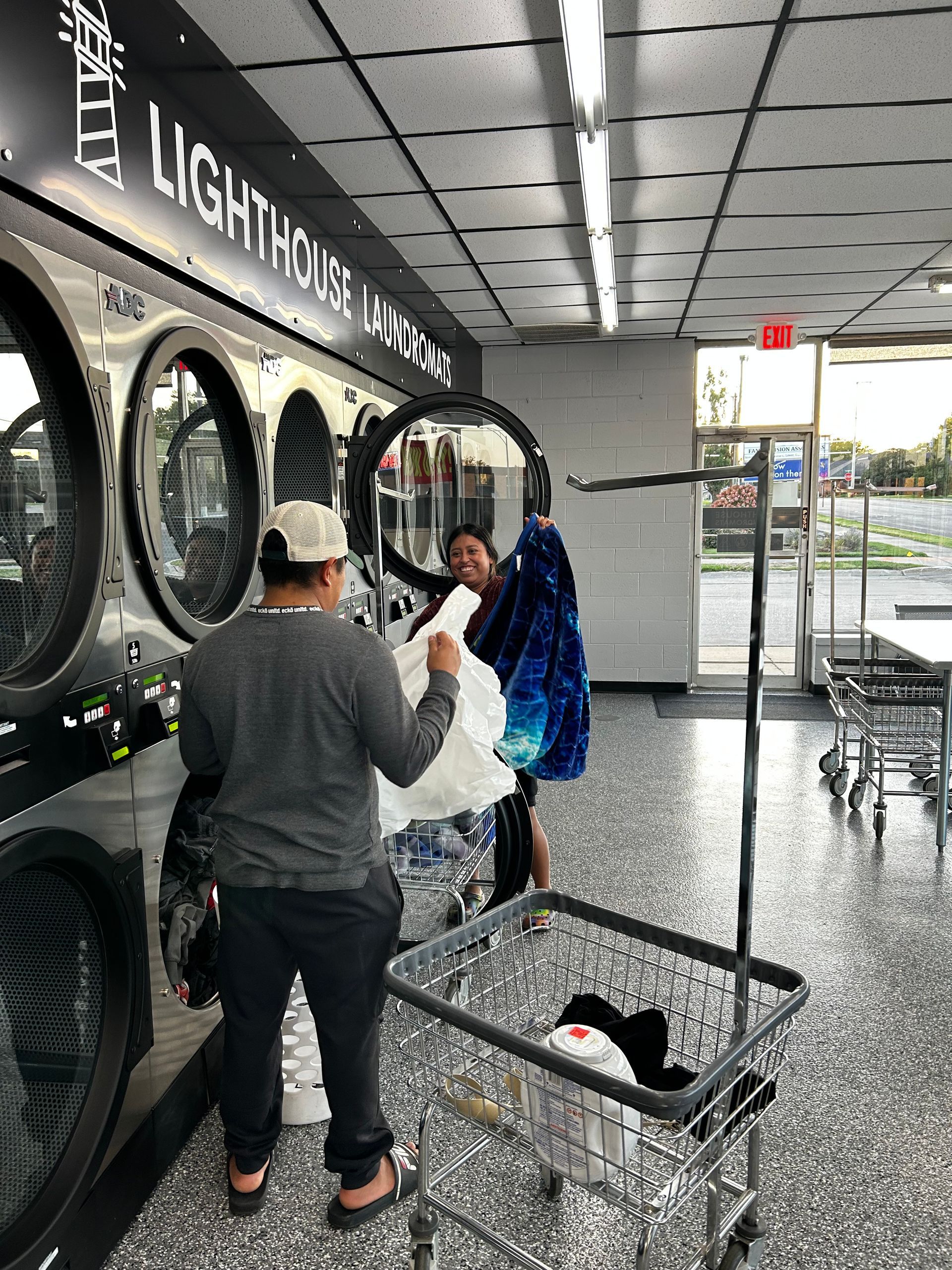 Laundry Pick Up & Delivery | Lighthouse Laundromats | Berrien County
