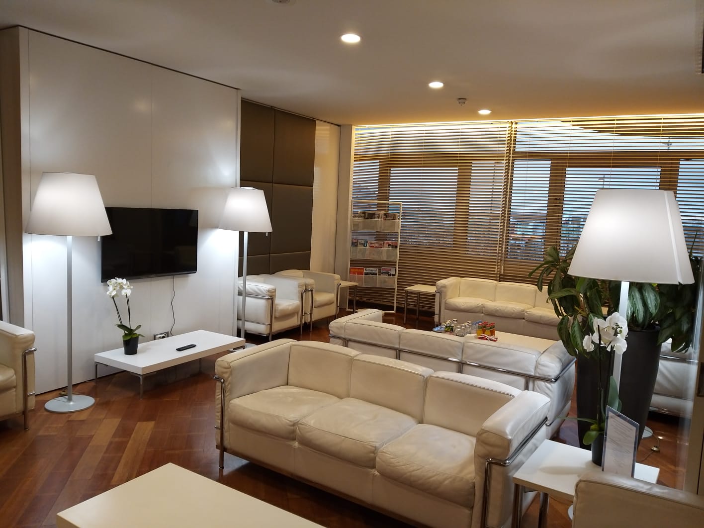 NEW VIP EXCLUSIVE TERMINAL PARIS CDG AIRPORT