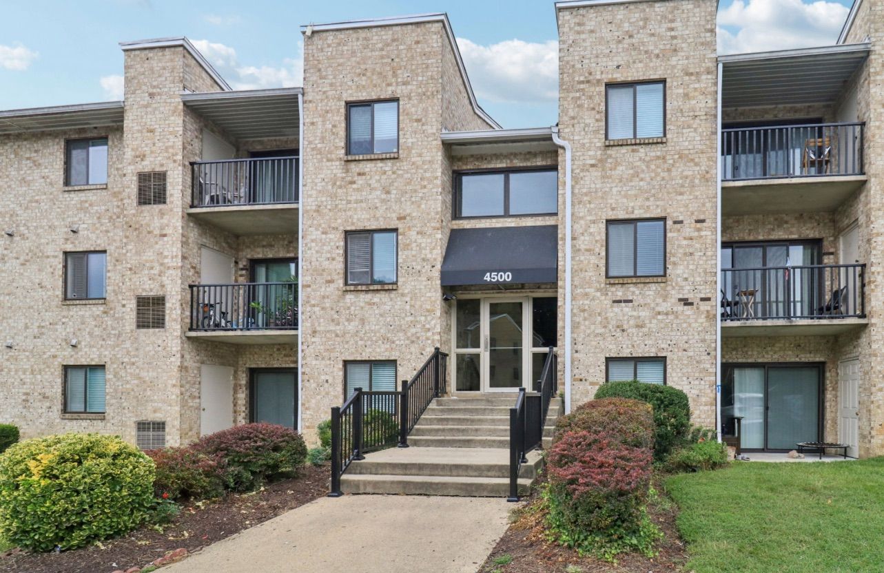 Mallard Courts | Rolling Park Management LLC