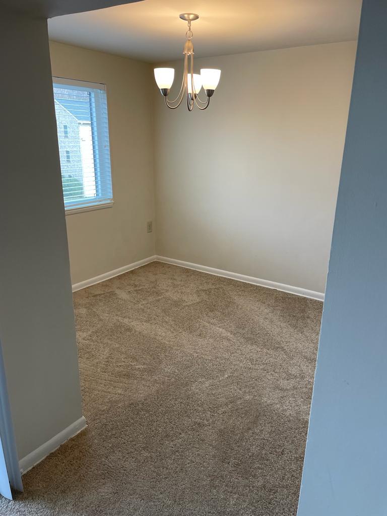Mallard Courts | Rolling Park Management LLC