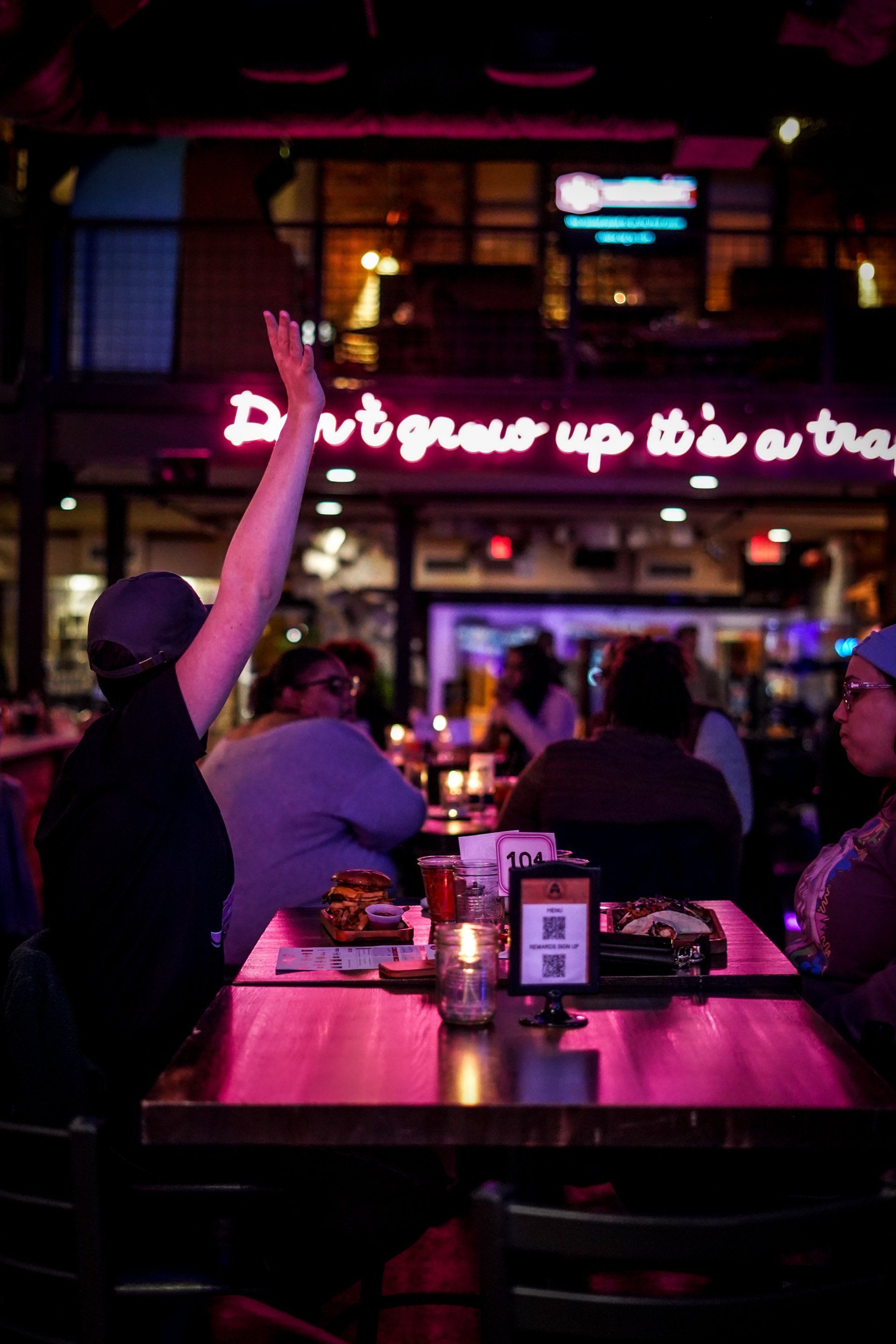 HQ Nashville: Nashville Sports Bar, District Downtown Bar, Arcade ...