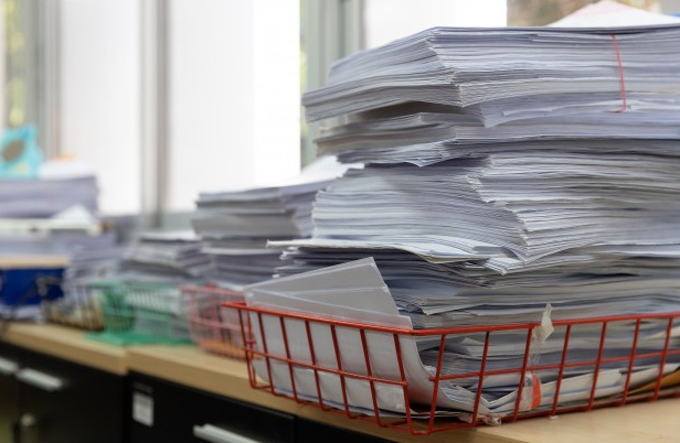 Reasons to consider a one time paper shredding service when employees ...
