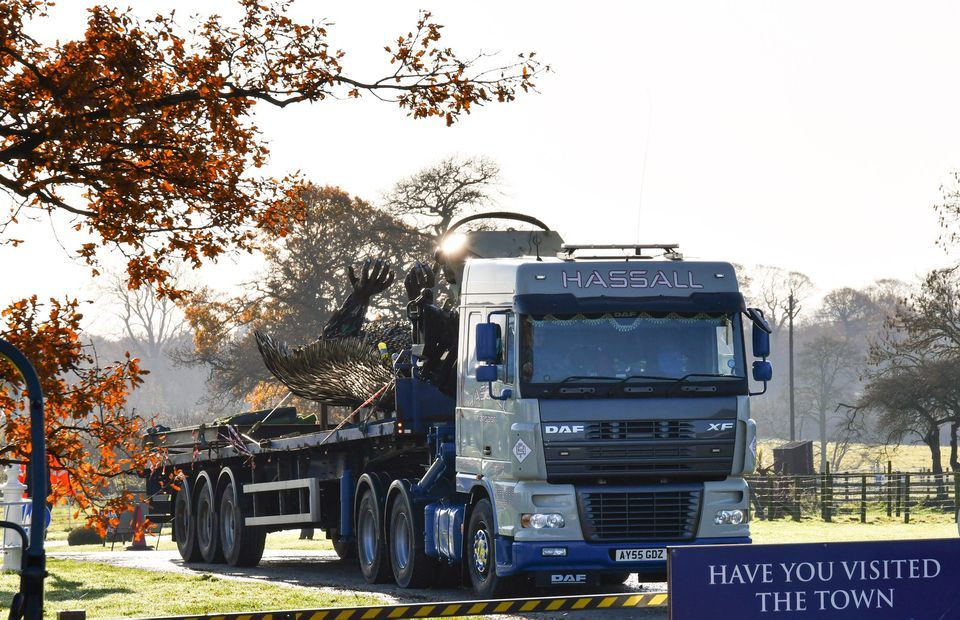 Hassall Transport offers HIAB / crane lifting in Ellesmere Port