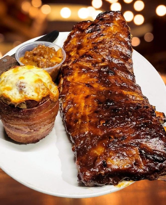 Sports Bar & Grill | QB Sports Bar Grill and Games | Burlington, ON