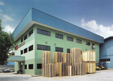 Manufacturer & supplier of wooden pallet - ISO certified