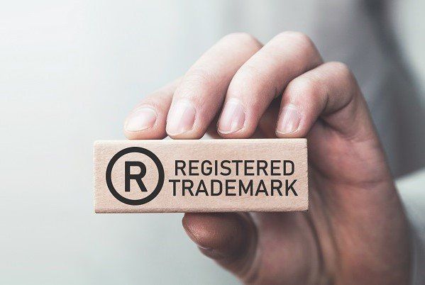 What’s The Difference Between Trademark vs. Brand? Everything You Need ...