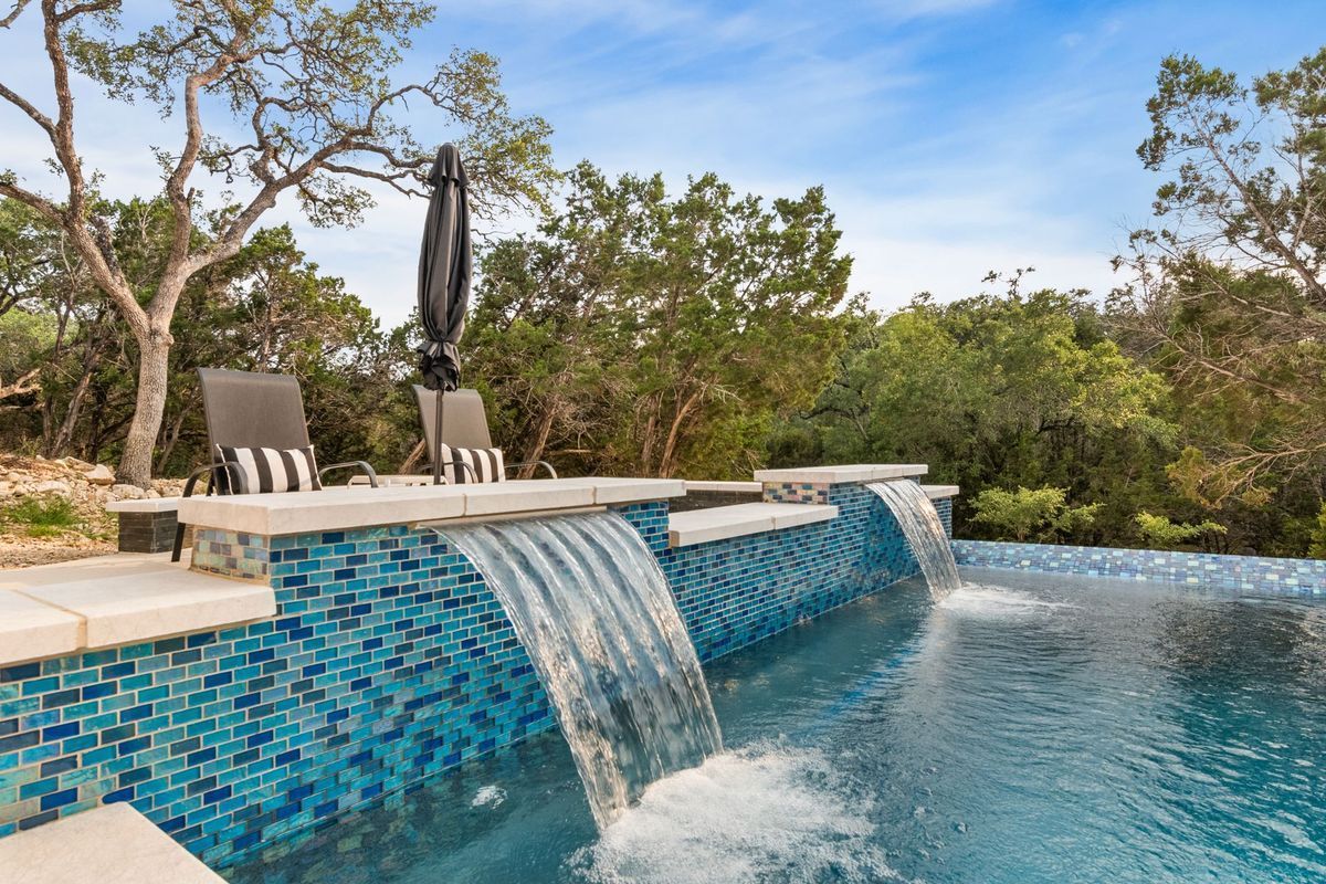 Swimming Pools in New Braunfels | J Oliver Pools