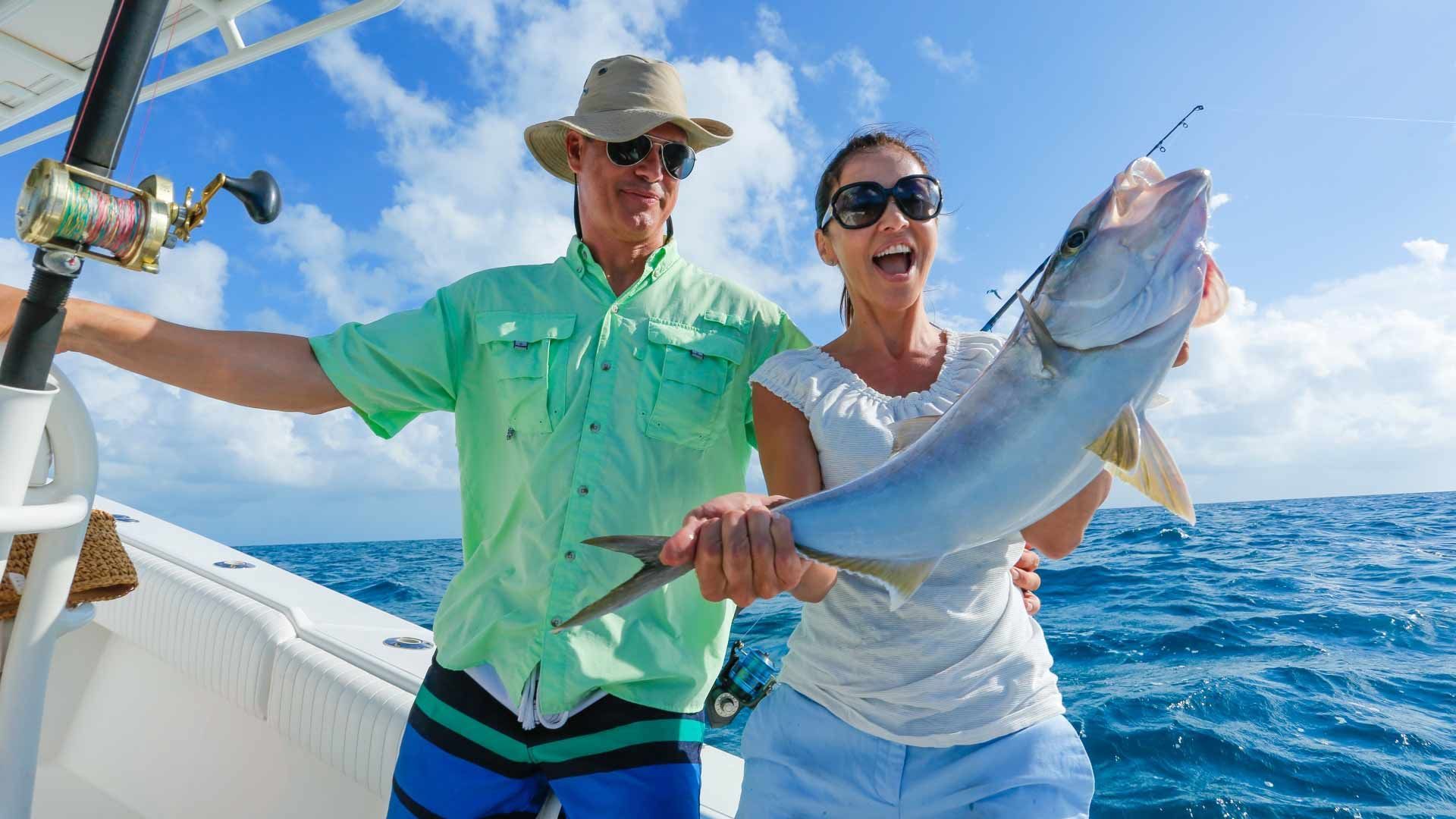 Nassau Swimming Pigs Tours & Excursions | Exuma Escapes Bahamas