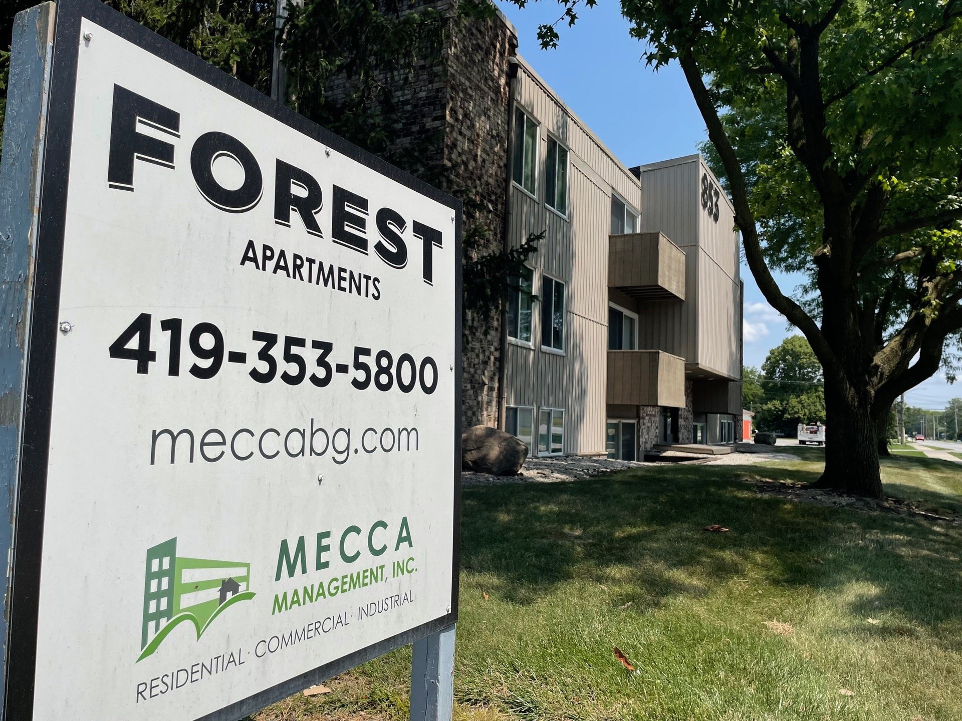 Forest Apartments - Mecca Management, Inc