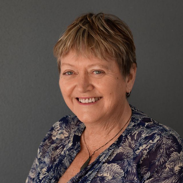 Bridgette Saunders's Instagram, Twitter & Facebook on IDCrawl