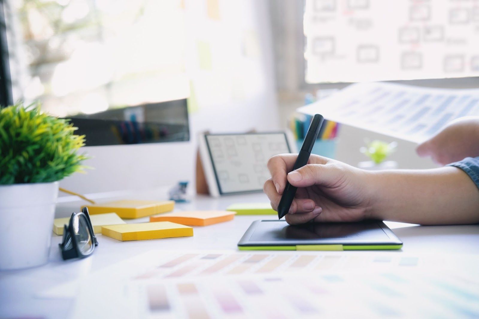 Tips Mencari Contoh Desain Web Perusahaan yang Menarik